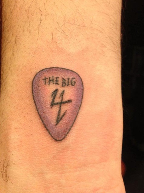Anthrax-Drummer jetzt mit Big Four-Tattoo