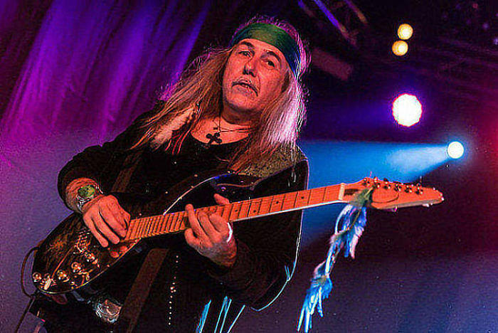Uli Jon Roth: "Heavy Metal war ein Schritt zurück."