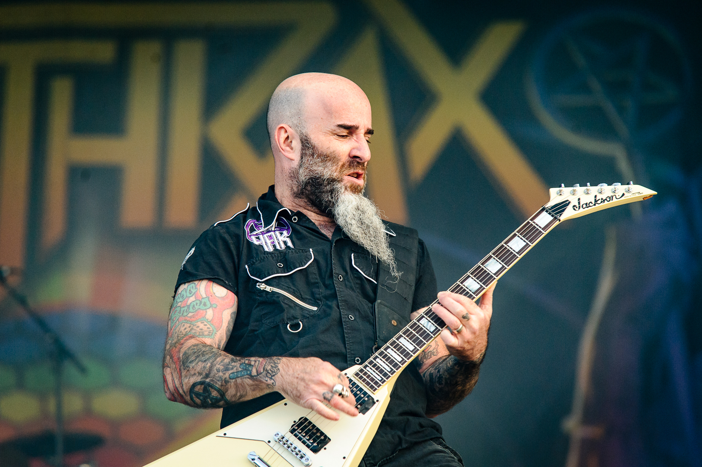Scott Ian (Anthrax): „Wenn du arbeiten gehst, musst du auch bezahlt ...