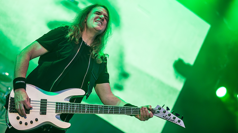 Leseprobe zum ersten Roman von Megadeth-Basser David Ellefson