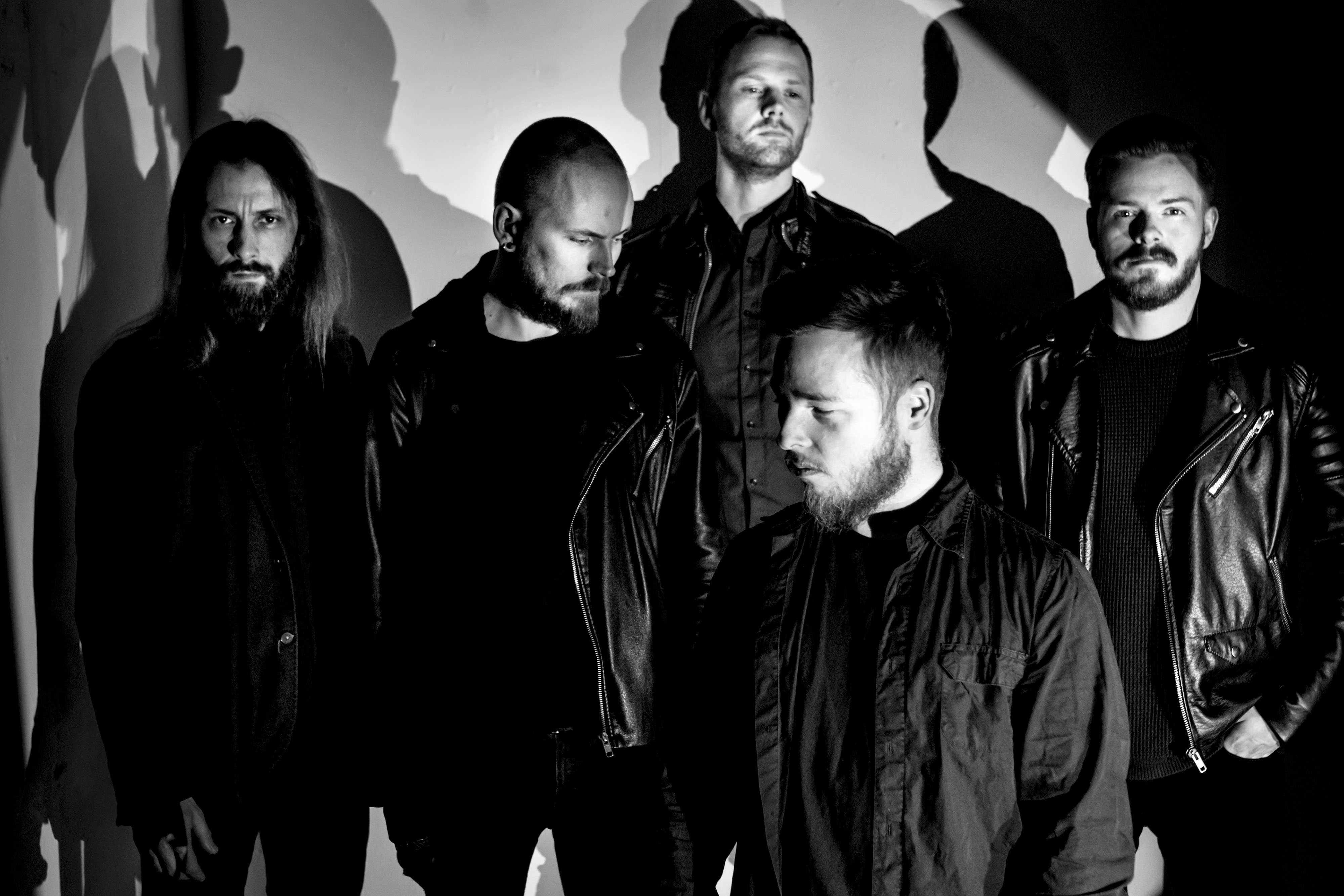 Kontinuum: Exklusive Trackpremiere zu ‘Shivers’