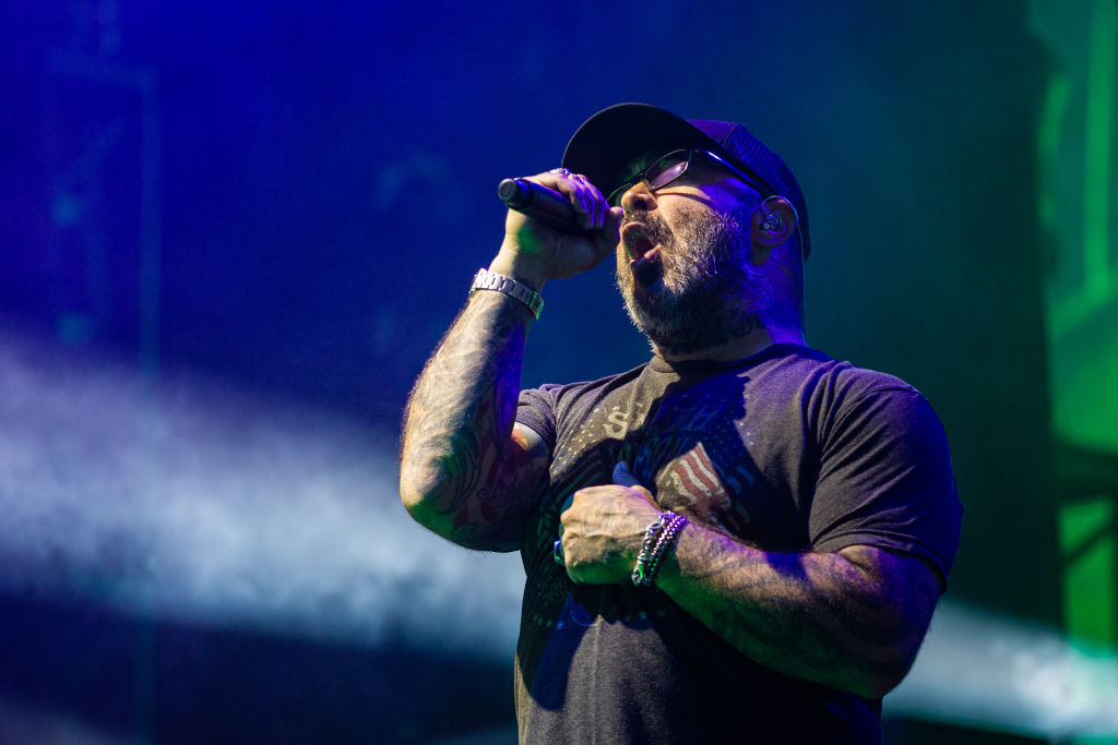 Aaron Lewis hat eine "Lösung" für das Amoklauf-Problem