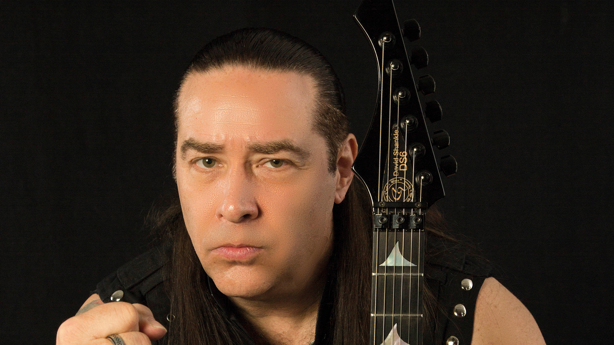 Plattenteller mit David "The Shred Demon" Shankle