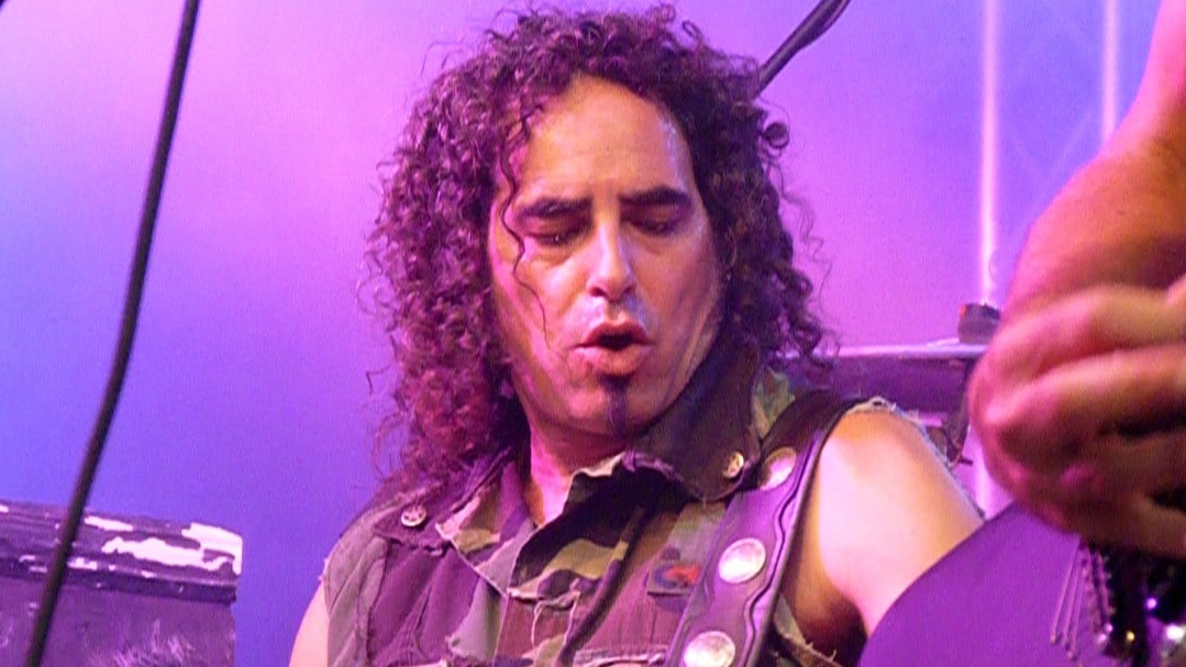 Warrior-Bassist Bob Farr im Alter von 58 Jahren verstorben