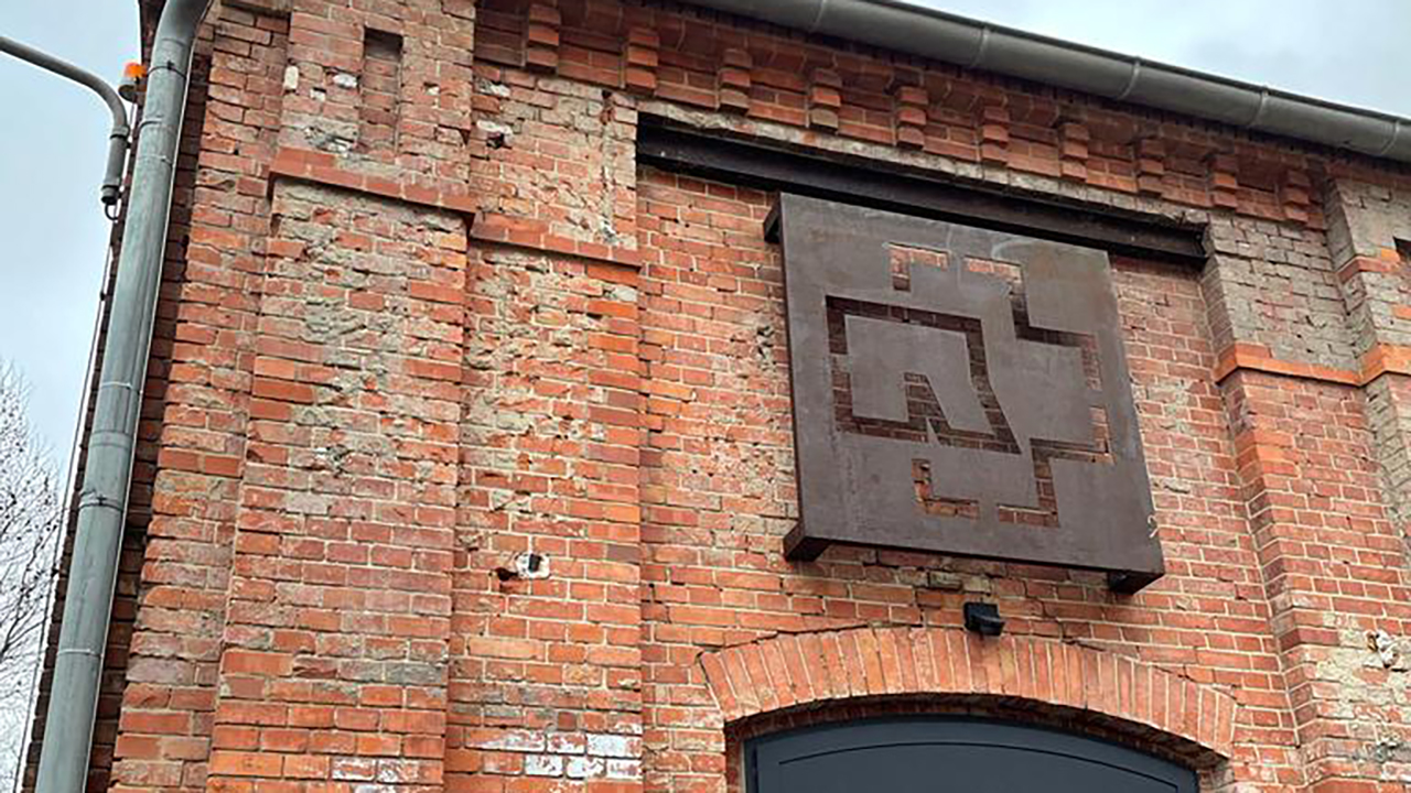 Rammstein Store in Berlin: Ein Besuch und Rundgang