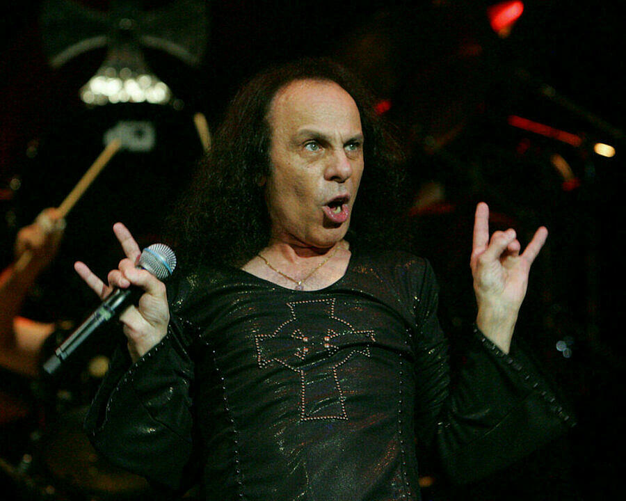 Ronnie James Dio wäre fast bei The Sweet eingestiegen, sagt Andy Scott