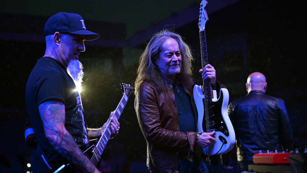 Jake E. Lee: „Die Welt wird wieder so, dass ich sie genießen kann.“